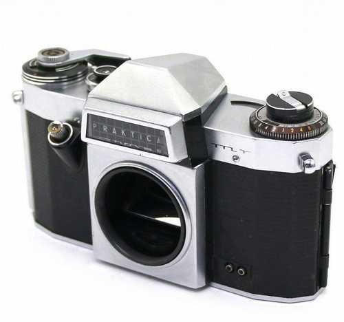 Praktica Nova B body