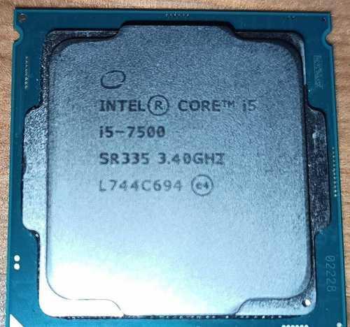 Процессор Intel Core i5-7500   кулер Intel E41759