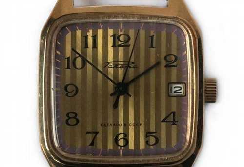 Винтажные квадратные часы Ракета 2614 СССР 1980е