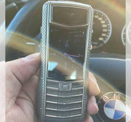 Vertu Ascent Ti, 4 ГБ