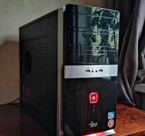 Core i7 (Xeon) + 32 GB + GTX 560 - 1GB