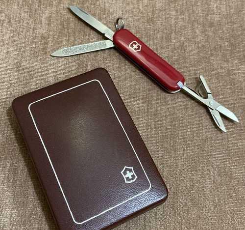 Швейцарский складной нож victorinox