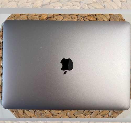 Apple macbook pro 13 2019