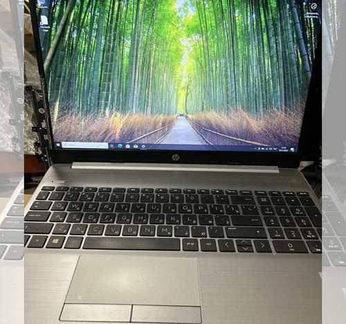 15.6" HP 250 G8, Core i3, RAM 8 ГБ, 256 ГБ, Intel UHD Graphics