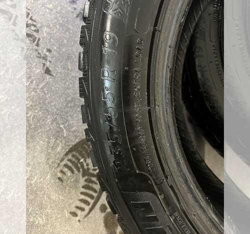 Michelin X-Ice North 4 SUV 235/55 R19 105