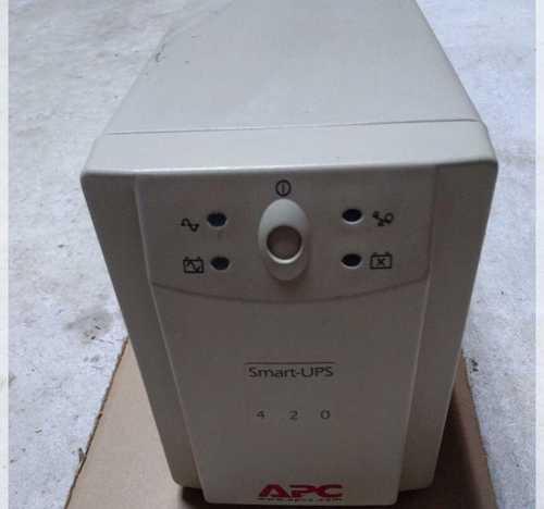 Ибп APC Smart-UPS 420 с АКБ