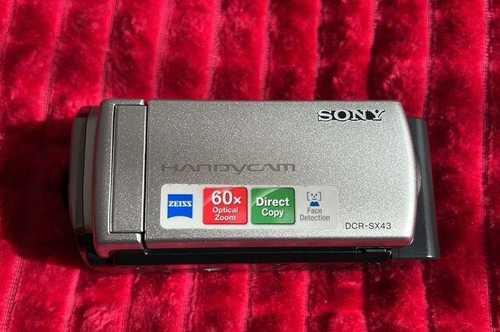 Видеокамера Sony DCR-SX43