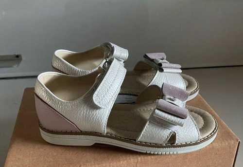 Босоножки сандалии новые Tapiboo 30 размер