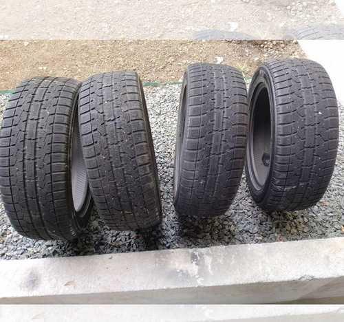 Toyo Observe Garit GIZ 205/55 R16 22S