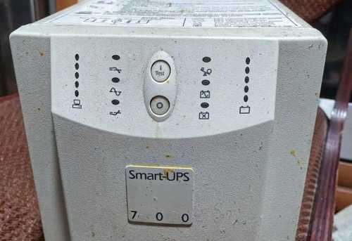 Ибп APC Smart UPS 700