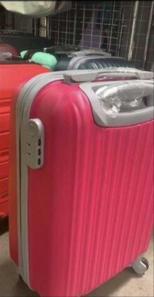 Противоударные чемоданы