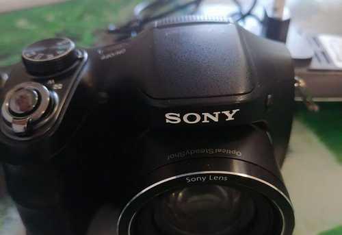 Фотоаппарат Sony с сумкой, зарядником и батарейки
