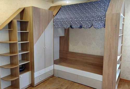 Кровать и шкаф в детскую комнату