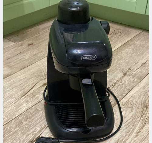 Кофеварка delonghi