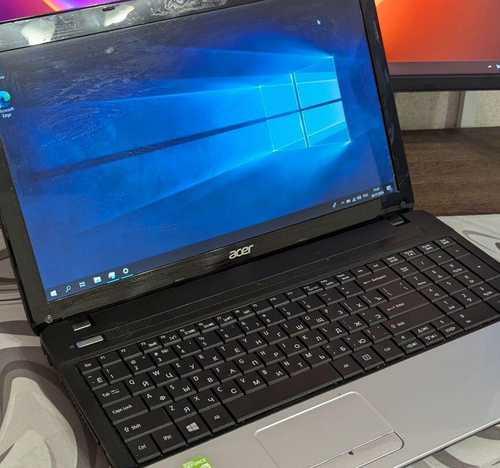 Ноутбук Acer Aspire E1 15.6"