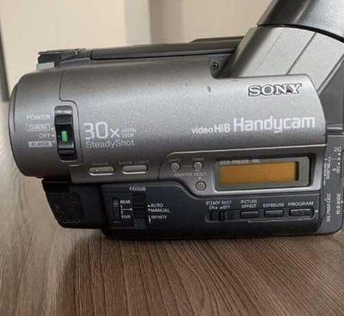Видеокамера sony handycam hi 8