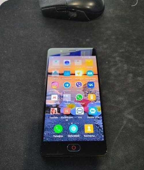 Телефон ZTE Nubia M2