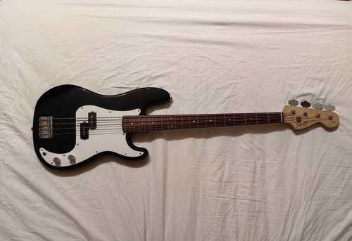 Бас-гитара Fender Squier Precision Bass