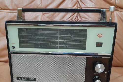 Радиоприемник "Вэф - 12". 60-е. СССР