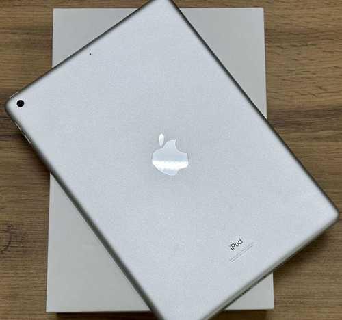 iPad 9 64 GB Silver WI-FI 2021