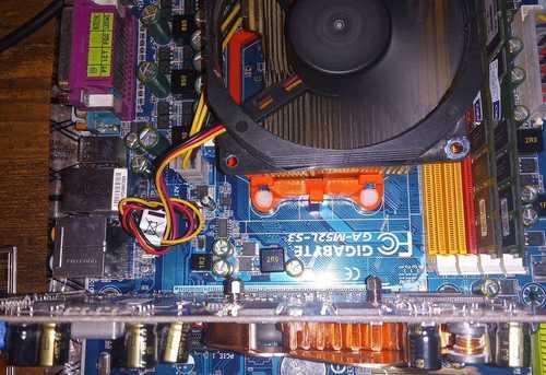 Продам пк комплектующие sAM2;Athlon 64;ATi Radeon