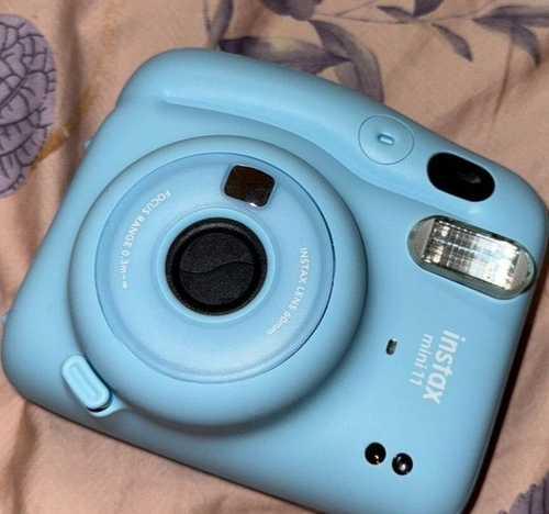 Фотоаппарат instax mini 11