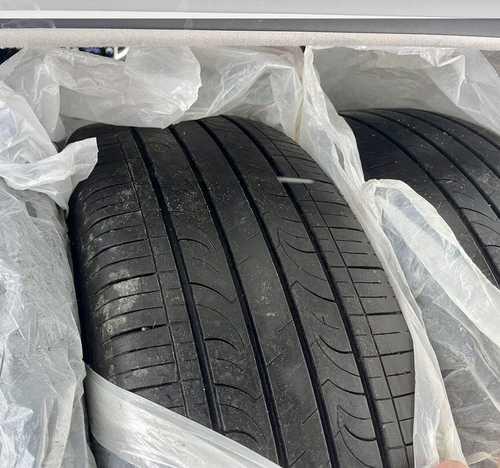 Nexen Classe Premiere 672 215/60 R17