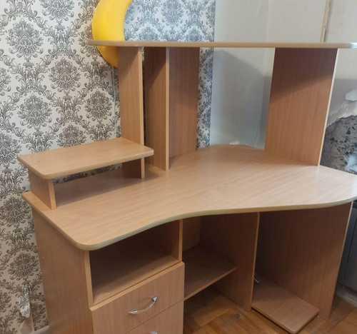 Компьютерный стол, письменный