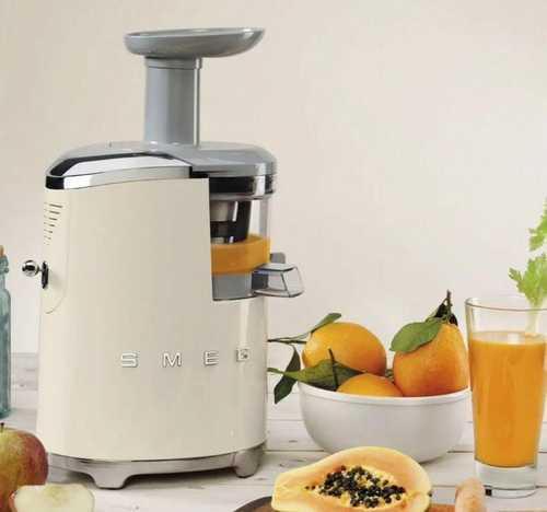 Соковыжималка шнековая Smeg