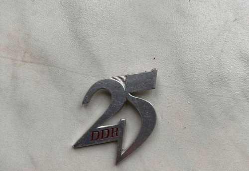 Значок DDR 25