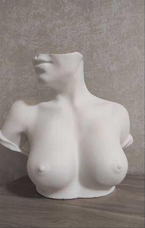 Скульптура статуя бюст женщины