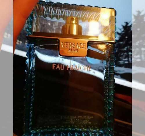 Парфюмерная вода Versace Eau Fraice