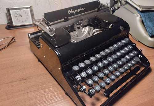 Пишущая печатная машинка