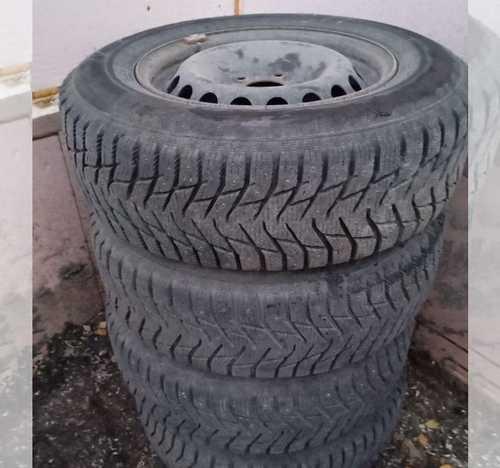 Sailun Ice Blazer WST3 205/70 R15 82W