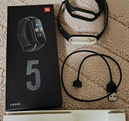 Смарт-часы Xiaomi Mi Band 5