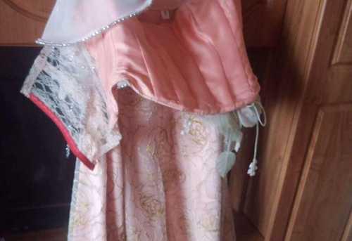 Праздничное платье с корсетом
