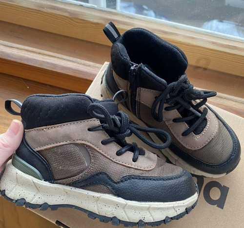 Ботинки zara 28