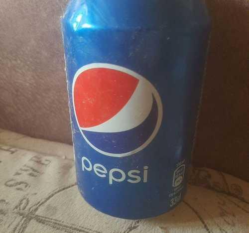 Банки Pepsi Германия