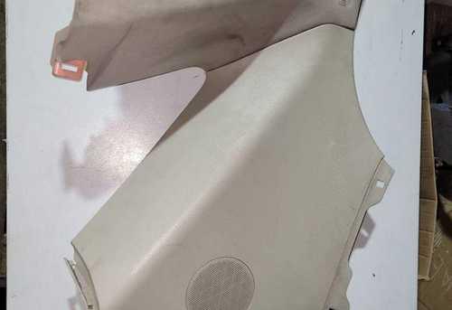 Обшивка багажника задняя правая Infiniti FX45