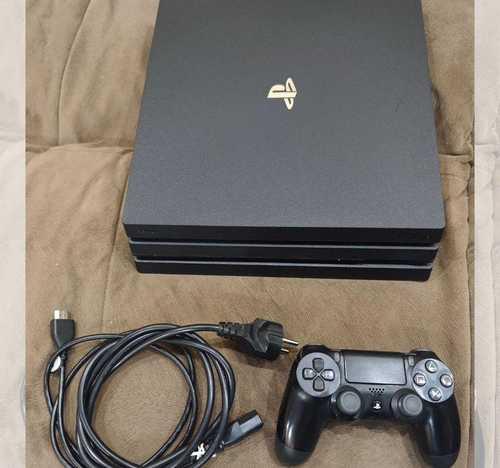 Продаю Sony Playstation PS4 Pro 1Tb