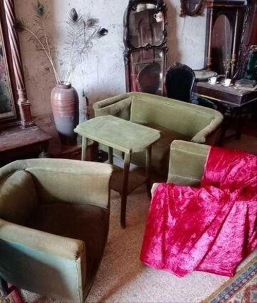 Старинная антикварная мебель