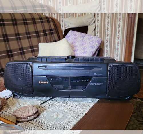Кассетный магнитофон philips