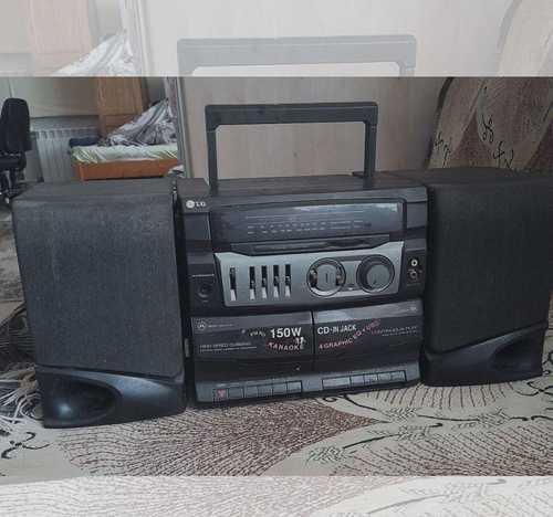 Магнитофон с радио