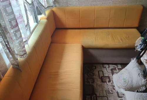 Кухонный угловой диван