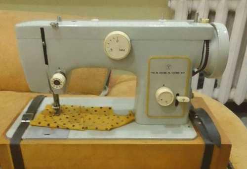 Швейная машина Чайка 132м
