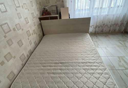 Кровать двухспальная с матрасом бу 160/200