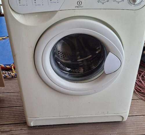 Стиральная машина Ariston WS84TX
