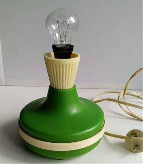 Настольная Лампа зелёного цвета СССР