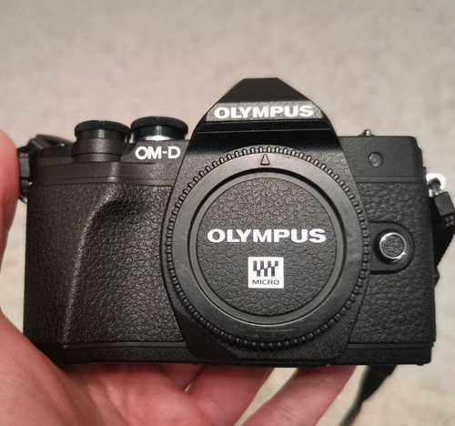 Olympus OM-D E-M10 Mark III (8600 пробег)