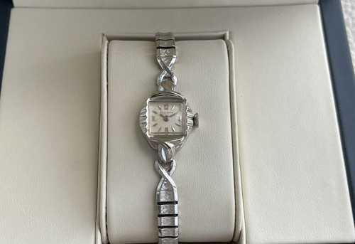 Женские наручные часы Bulova 1950-х годов